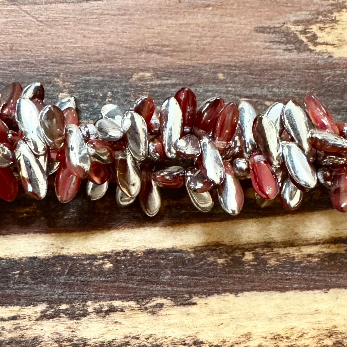 JKB-0381 - Czech Glass Dagger Beads, Carnelian/Silver, 4x7mm | Strand ...