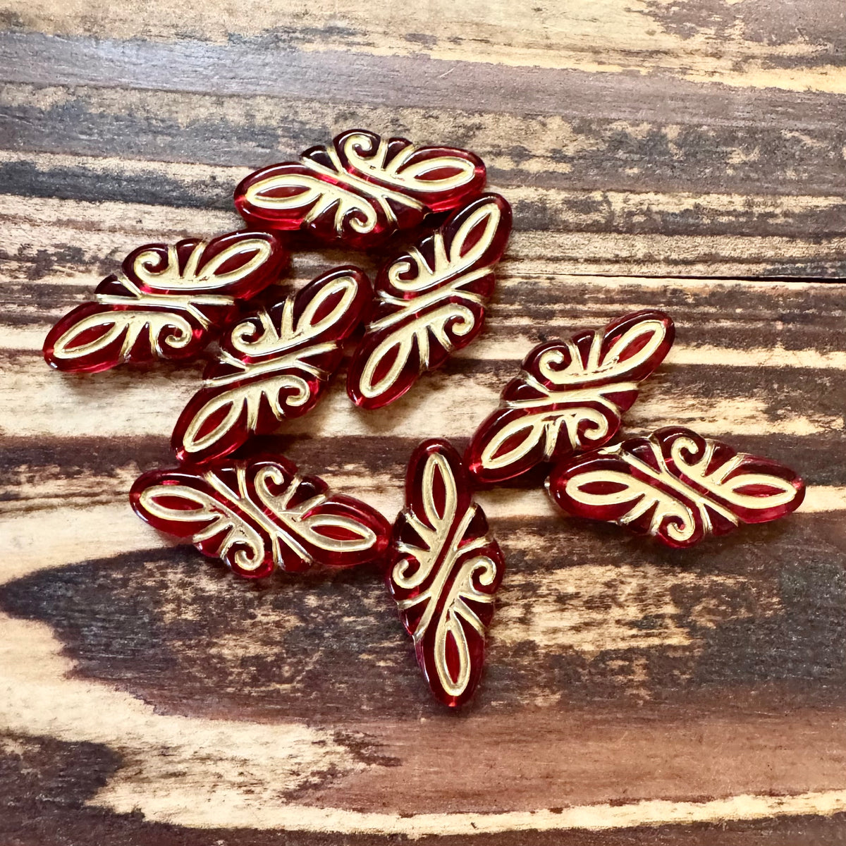 BCB-1415 - Acrylic Diamond Beads With Swirl, Deep Red, 14x30mm | Pkg 8 ...