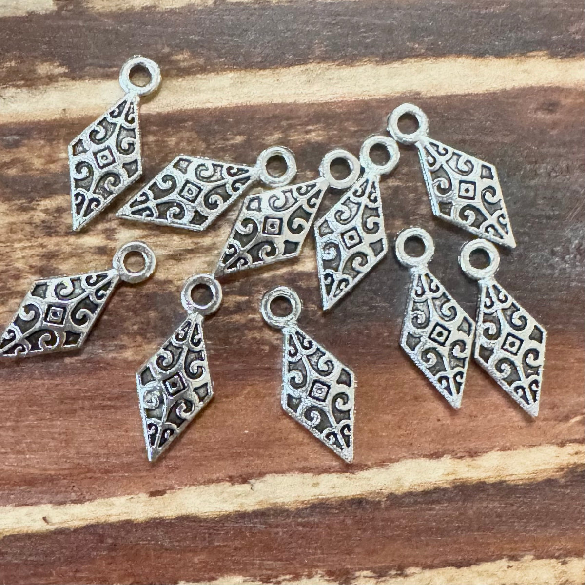 BCB-1592 - Antique Silver Diamond Shaped Charms, 7x16mm | Pkg 10 ...